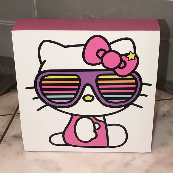 Hello Kitty | Art | Nwt Hello Kitty Sanrio Wood Wall Art Standing ...
